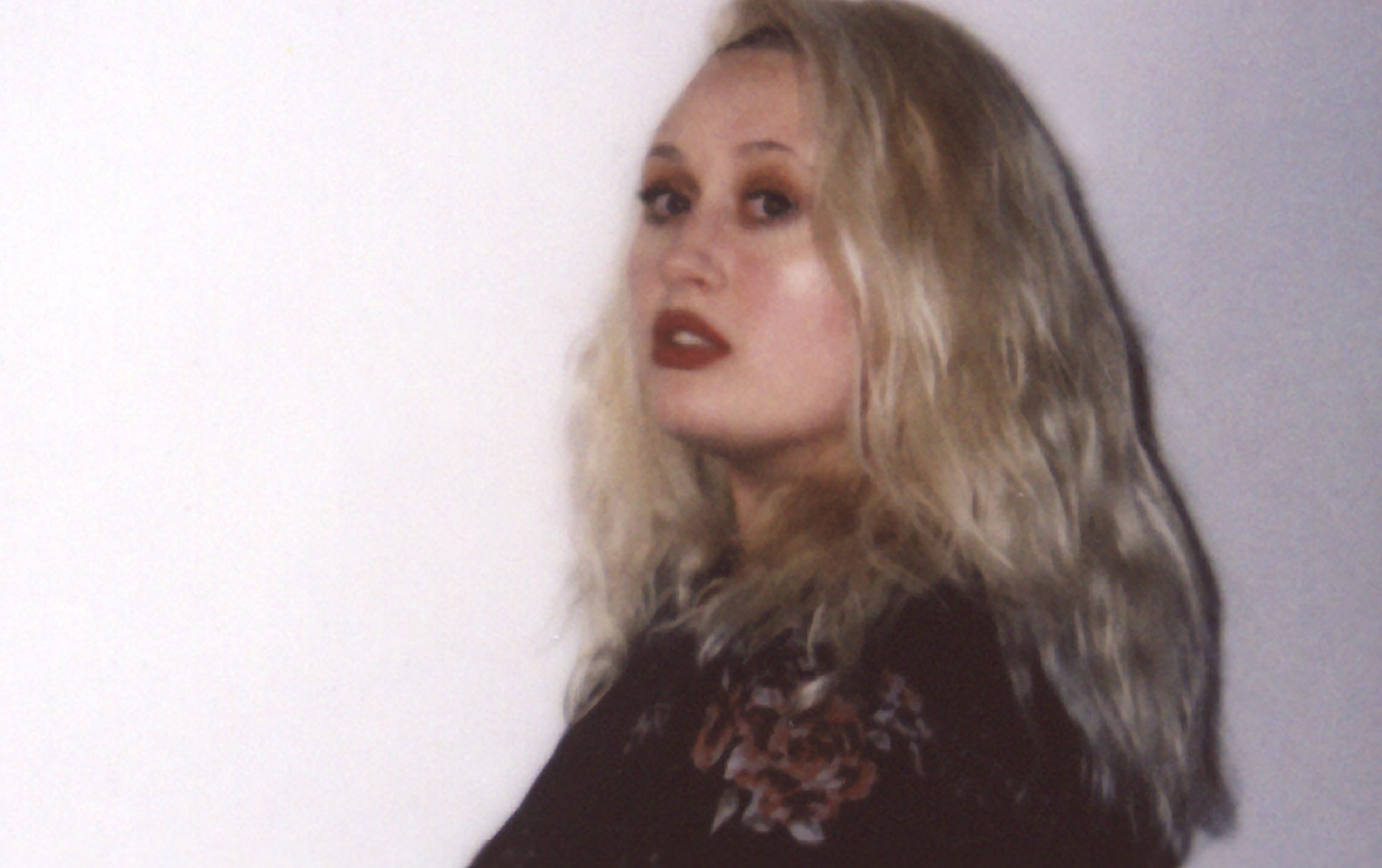 Single Premiere: ZOË has had enough of your shit, prepares for 'Life ...